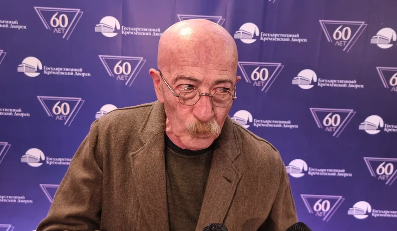 Резко сдавшего Розенбаума экстренно доставили в больницу в Москве ...